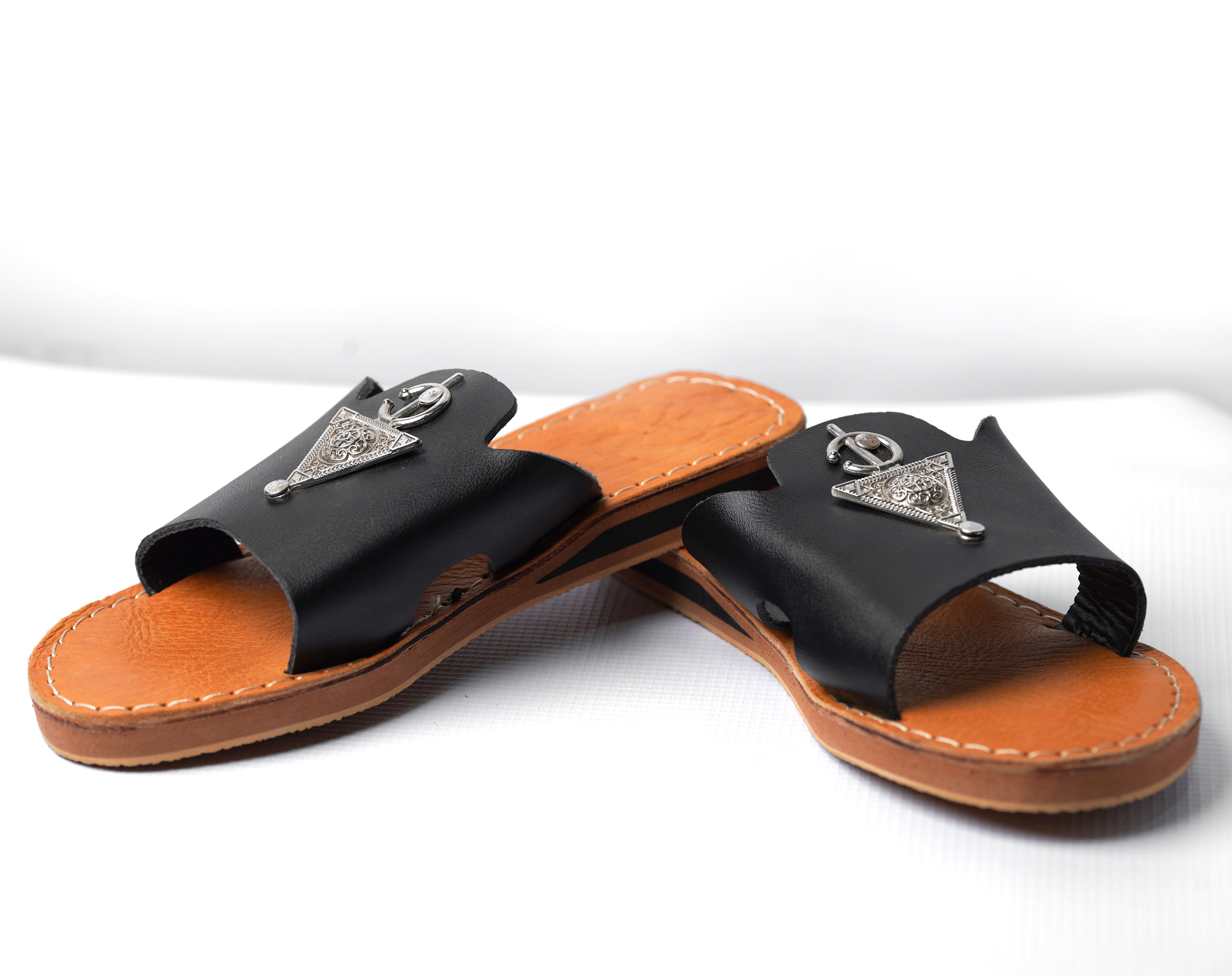 Footsteps of Culture – Women’s Artisan Shoes – Aligance